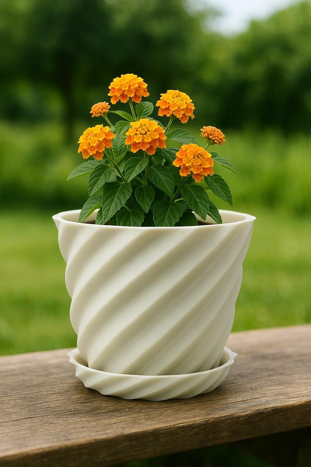 Modern Spiral Design Flower Pot with Drainage Saucer, Indoor Outdoor ...
