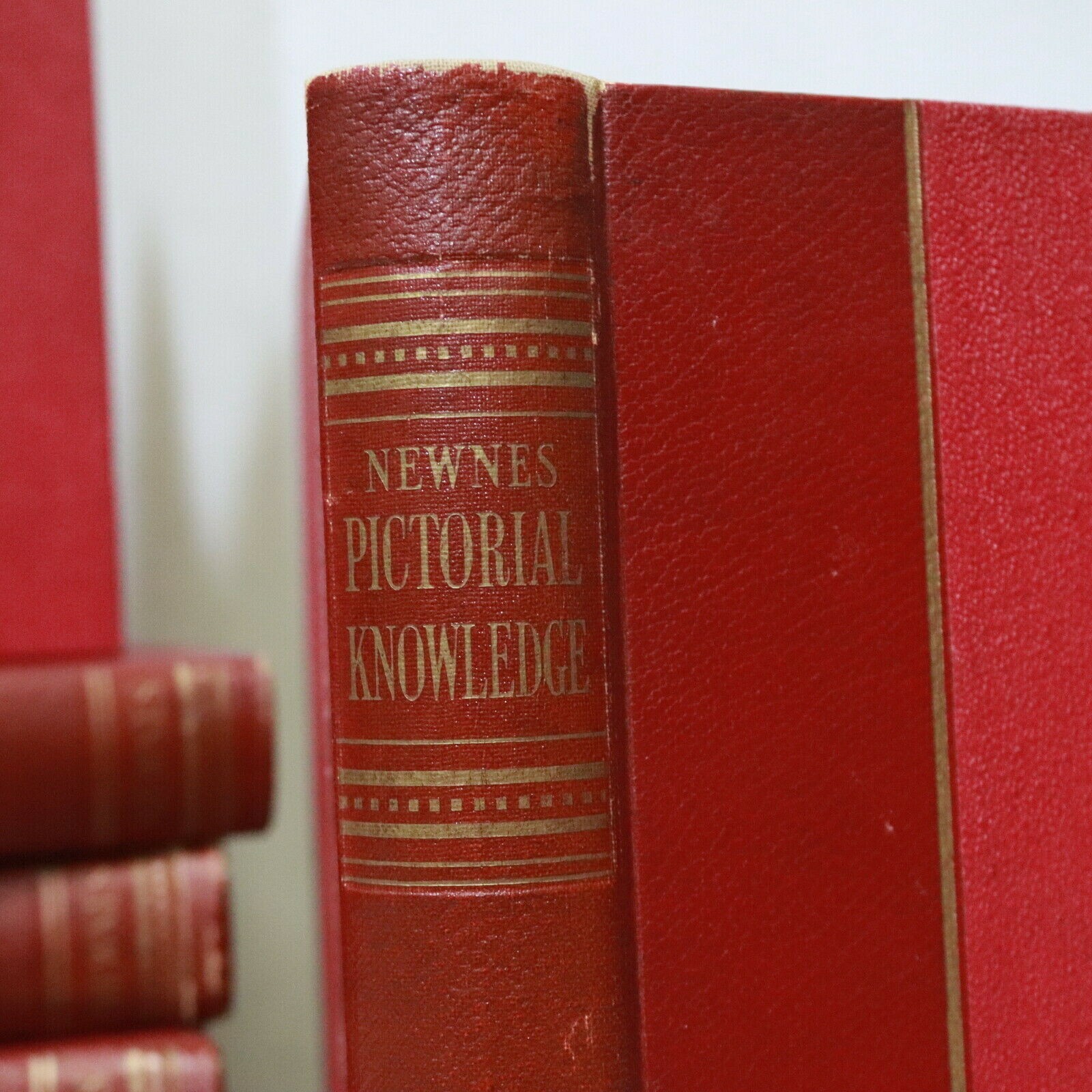 Vintage Newnes Pictorial Knowledge Encyclopaedia Books Complete Red Set ...