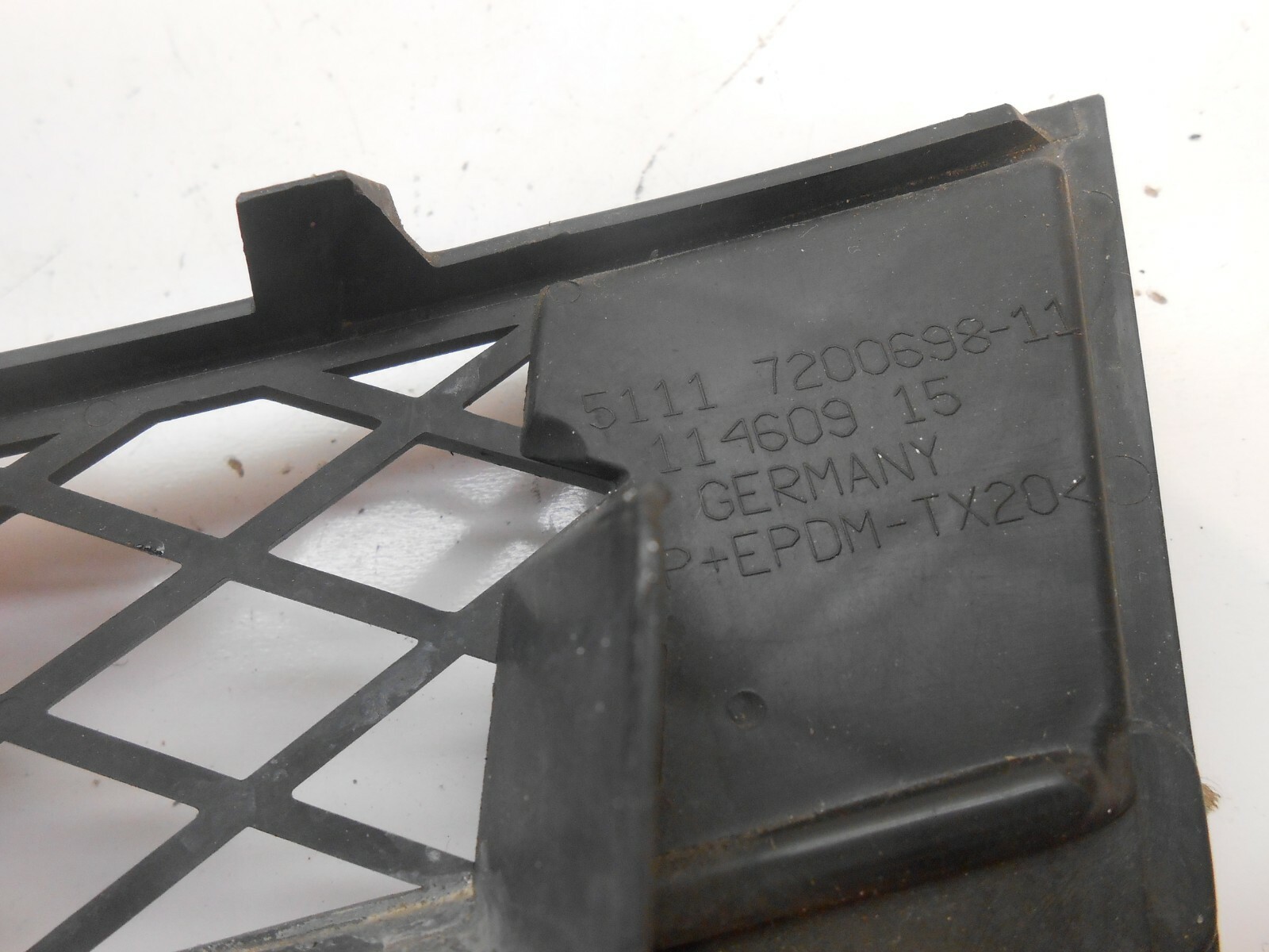 BMW F10,F11,F18 Front Bumper Right Side Grill Trim OEM 51117231860 ...