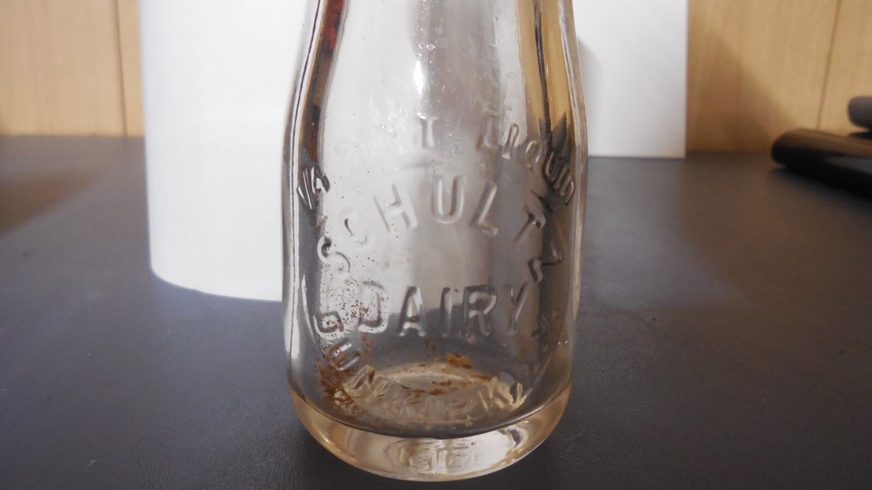 Old Schultz Dairy Dunkirk NY 1 Pint Milk bottle | eBay
