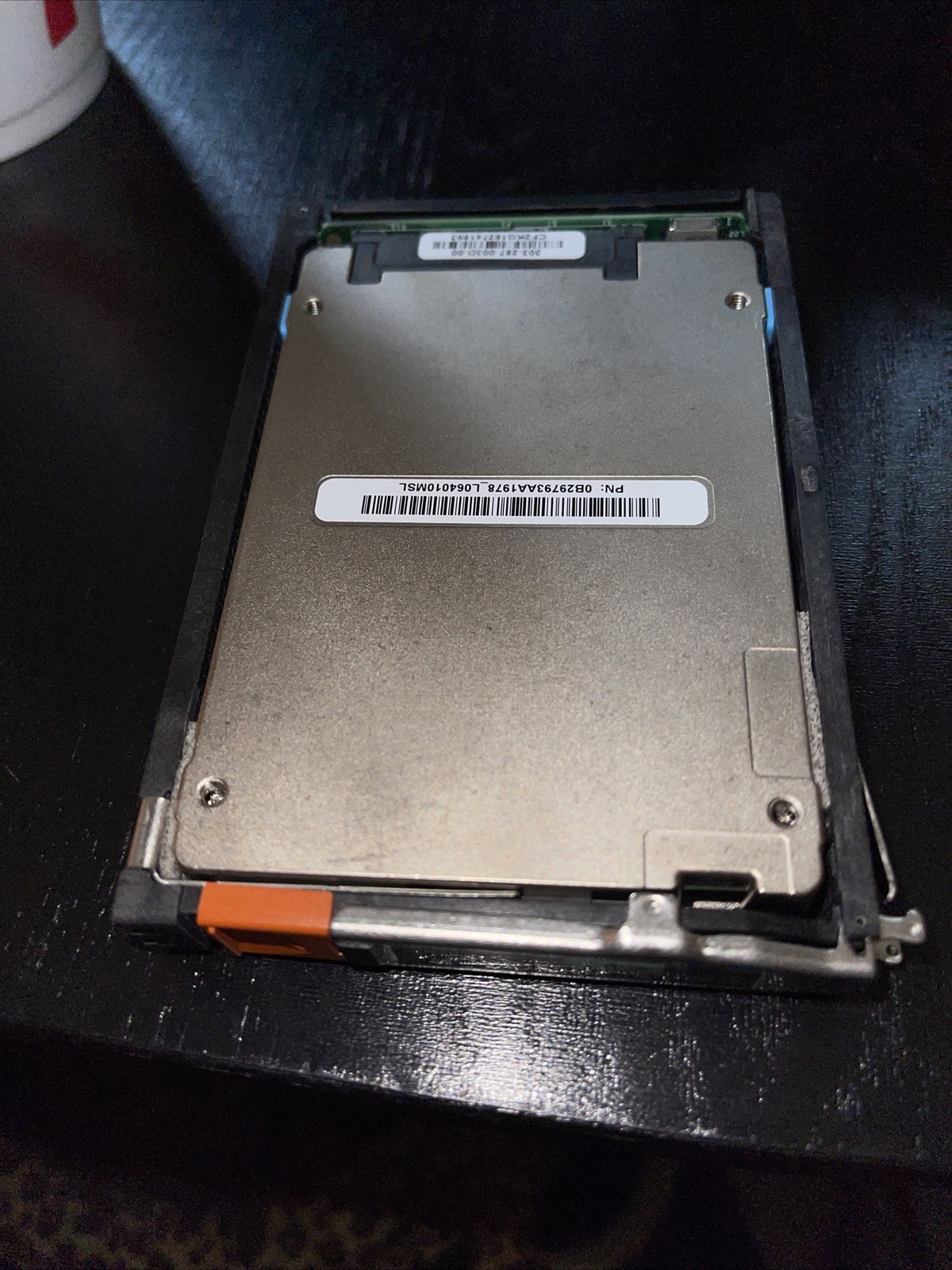 EMC D3-2S12FX-1600 1.6TB 2.5" SFF 12Gb Flash SAS Internal SSD for Unity ...