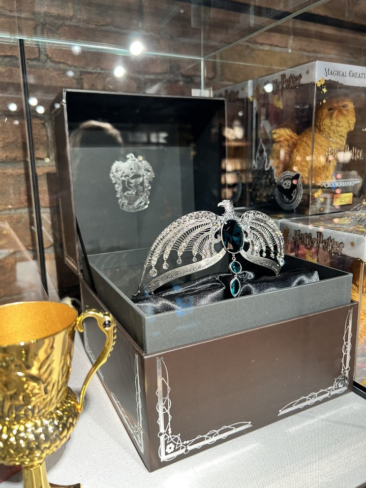 Ravenclaw Diadem Harry Potter New York NY Horcrux Hogwarts Eagle Tiara ...