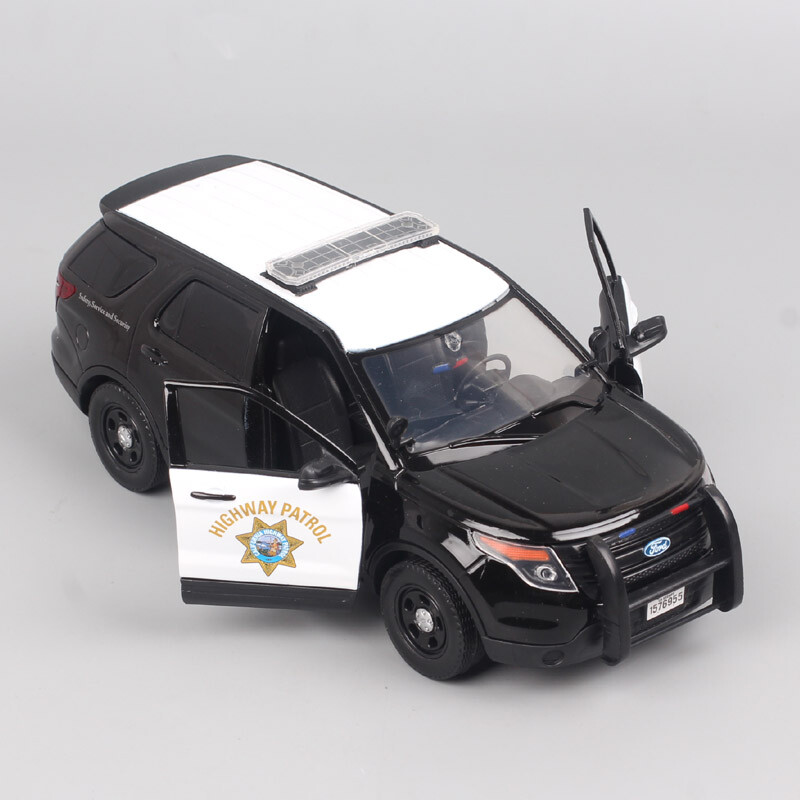Motormax 1/24 Scale 2015 Ford Police Interceptor 911 Fire Marshal Car ...