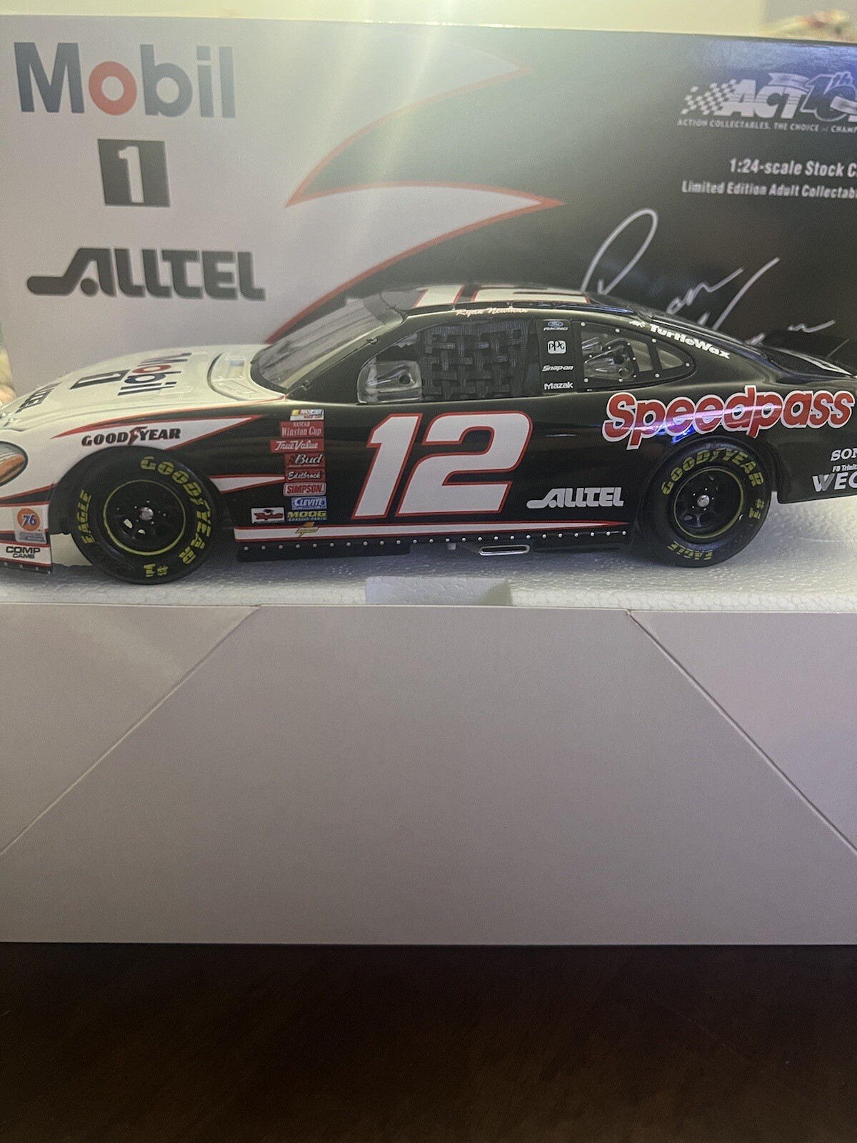 1/24 Ryan Newman #12 2002 Taurus Alltel Mobil 1 Speedpass Diecast ...
