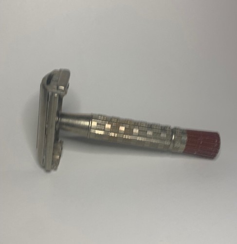 Gillette Red Tip Safety Razor | eBay