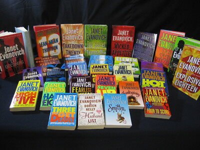 Janet Evanovich MEGA Set of 32 Novels! - Includes Shipping!! | eBay ...