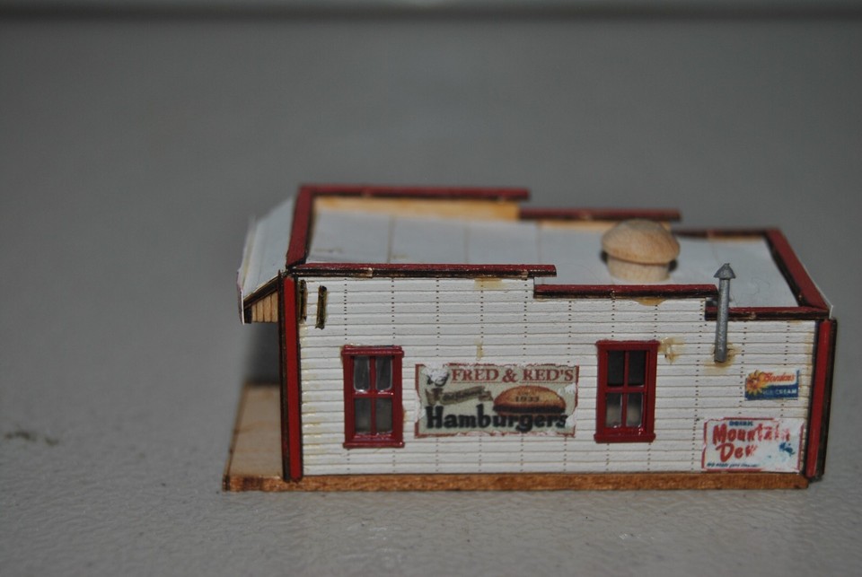 N SCALE FRED & RED'S HAMBURGERS-CHILI BUILT BUILDING | eBay