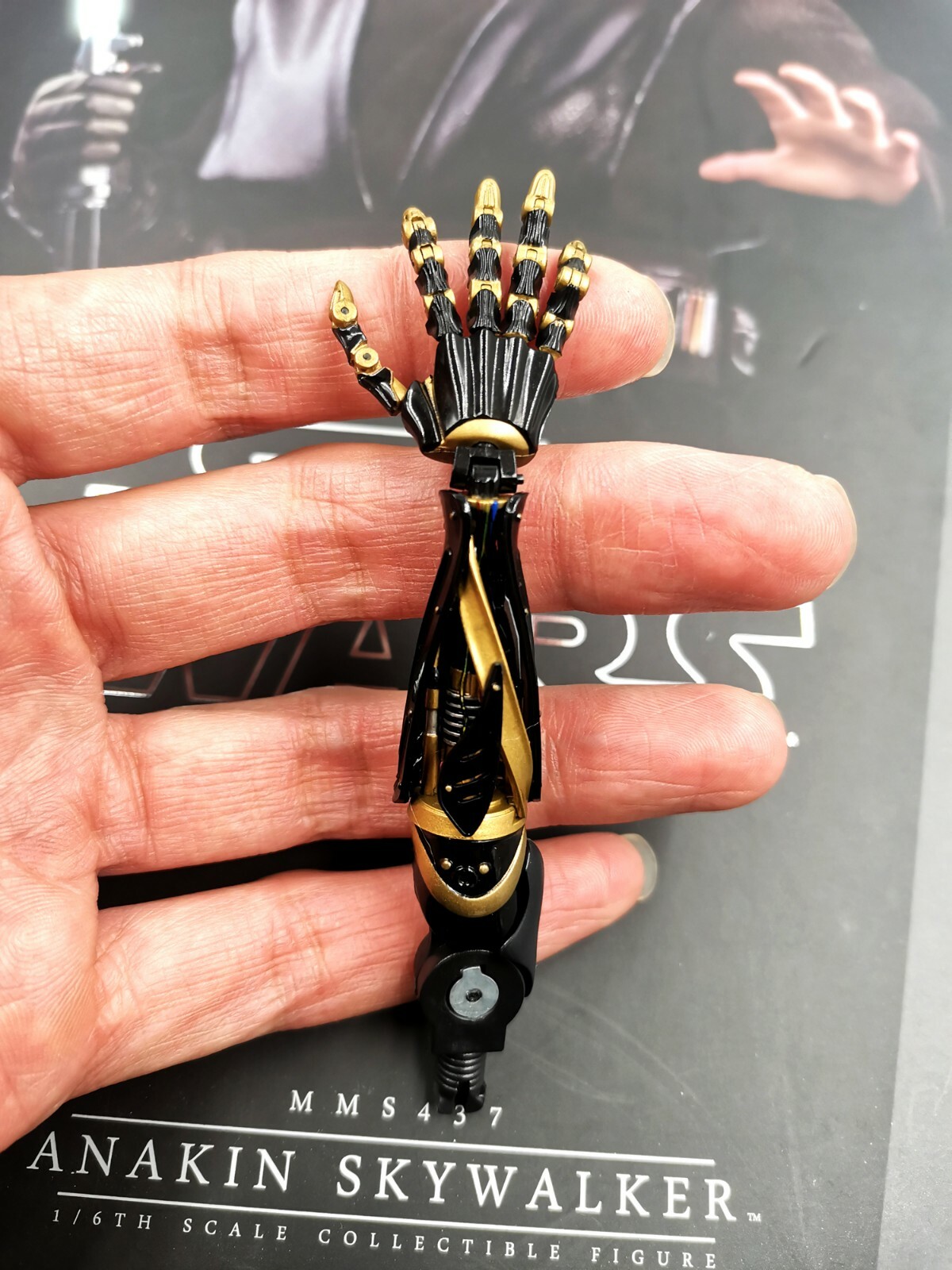 Hot Toys HT MMS437 1/6 Anakin Skywalker Mechno Right Arm Figure PVC ...