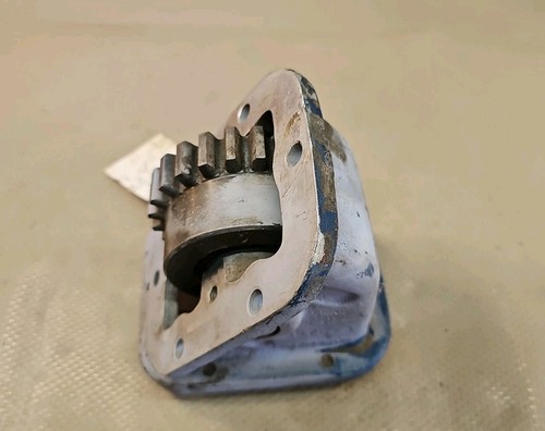 Muncie 6 Bolt Vertical Offset Gear Adapter PTO M15G10A-M15 Pto Angular ...