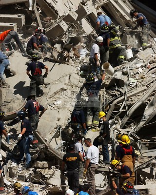 FIREFIGHTER BUCKET BRIGADE AT WORLD TRADE CENTER 09/14/11 - 8X10 PHOTO ...