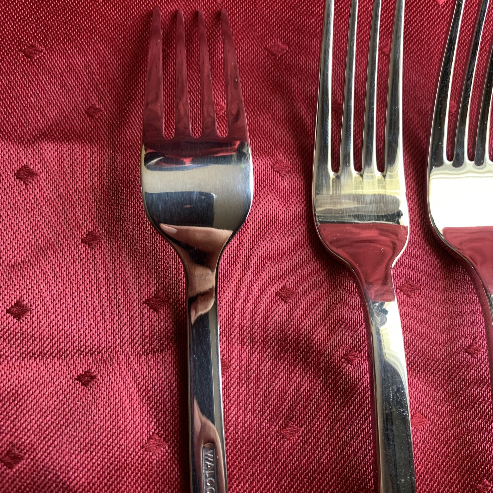 4 Walco Dinner Forks ~ “Semi” by Walco Stainless Flatware Approx 7.5 ...
