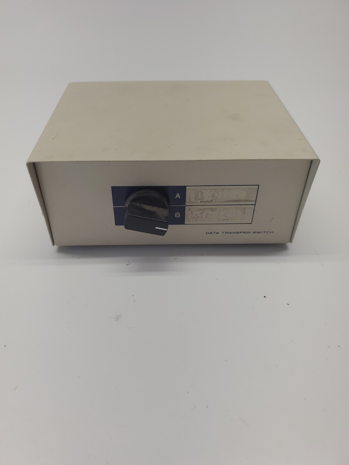 Manual Data Transfer Switch Box – Two Position A/B Switch – Sistema de ...