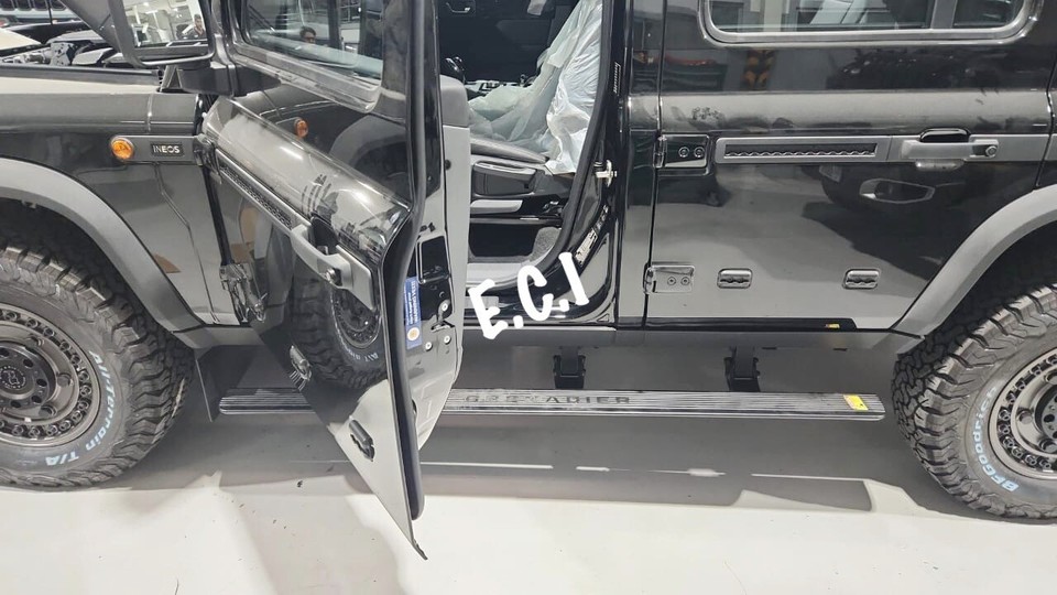 INEOS Grenadier Electric Running Board Retractable Side Step 2023~2026 ...