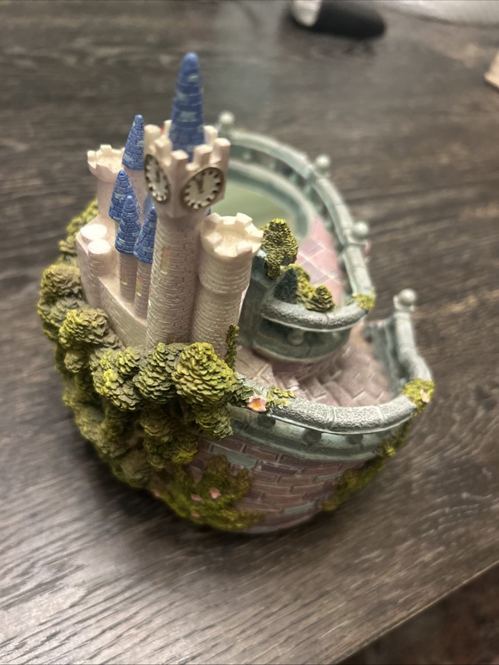Disney - Cinderella Castle Dancing Music Box Figurine - So This Is Love ...