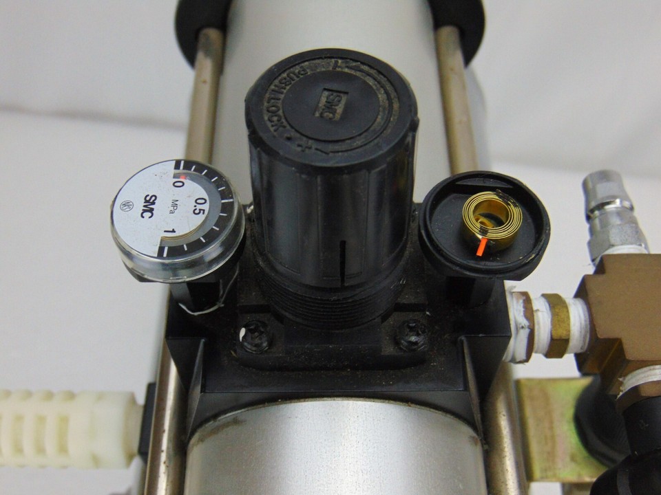 SMC VBAT10A Air Tank VBA2100-03G Booster Regulator *used working | eBay