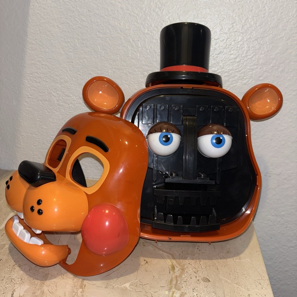 AMC Theaters Five Nights at Freddy’s LED Freddy Head Popcorn Bucket ...