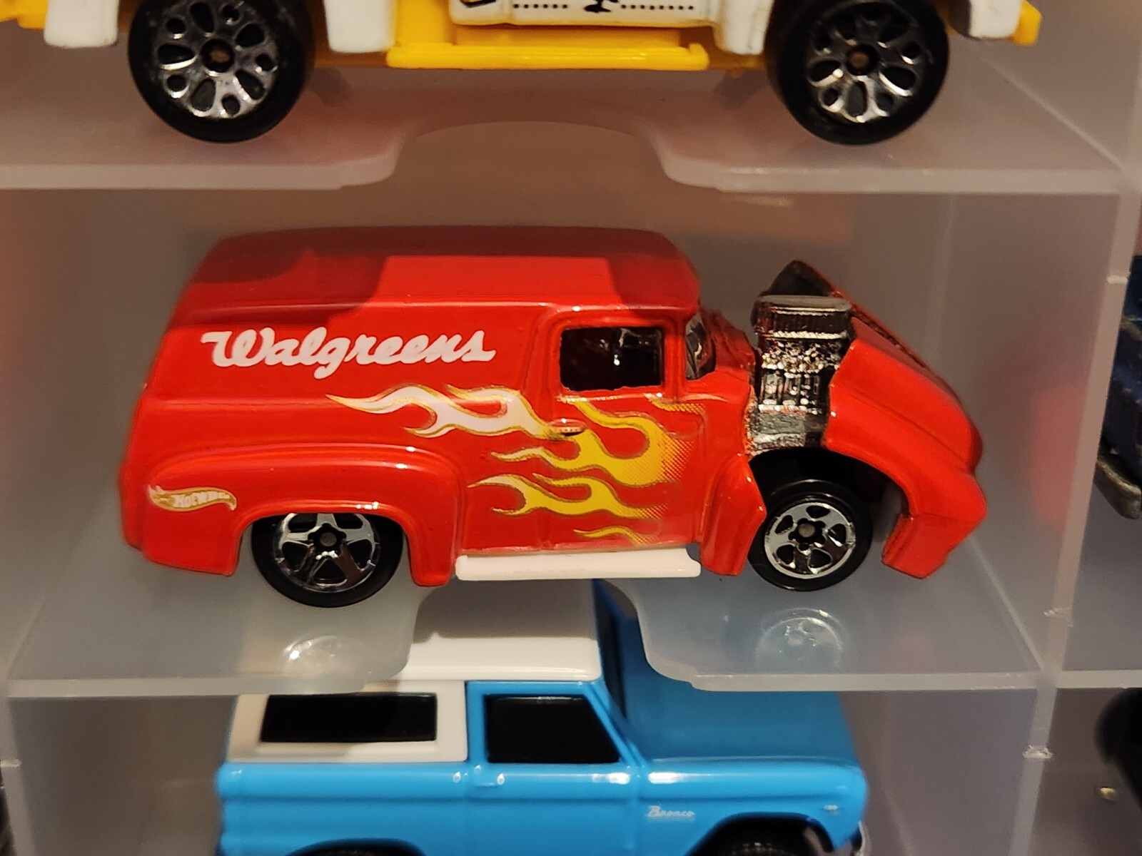 hot wheels & matchbox (case #187) FORD TRUCKS f-150 f-100 bronco ...