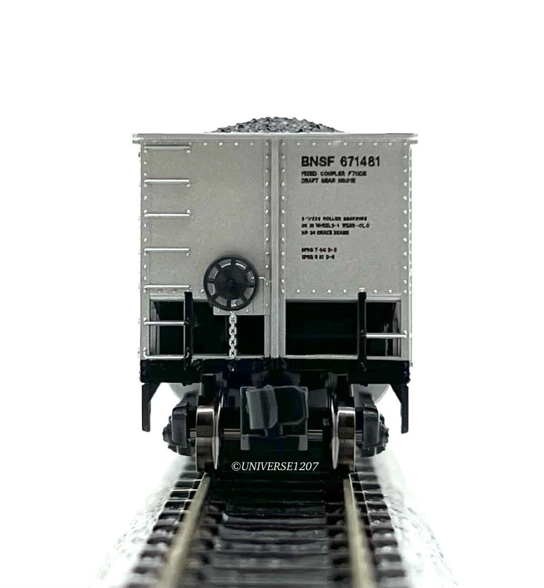 N Scale Kato 106-4628 Bethgon Coalporter BNSF Swoosh 8 Freight Car Set ...