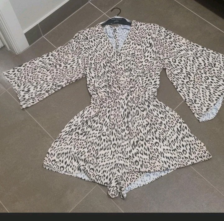 Sheike Playsuit Women's Size 14 Cream Leopard Print Tie Waist Party ...