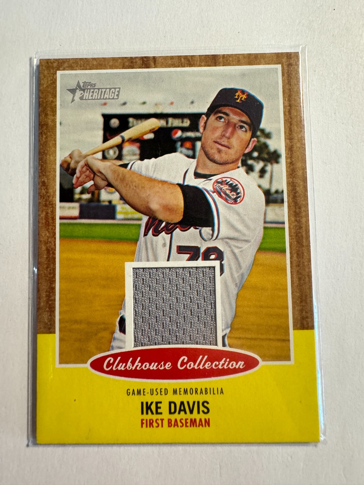 K136,767 - 2011 Topps Heritage Clubhouse Collection Relics #ID Ike ...