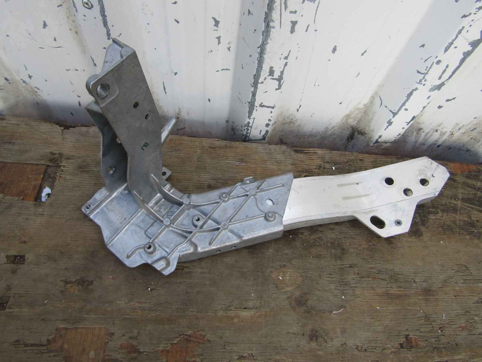 MERCEDES GLC X253 E W213 RADIATOR RIGHT SUPPORT BRACKET A2536210700 RF ...