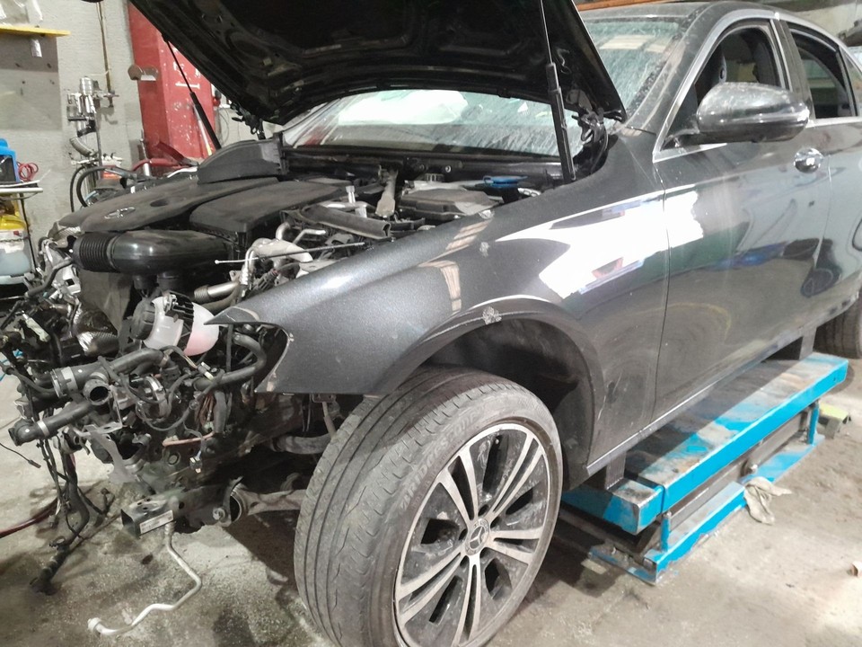 A2138105401 RÜCKSEITE RECHTS FÜR MERCEDES-BENZ CLASE E W213 2.0 E 220 ...