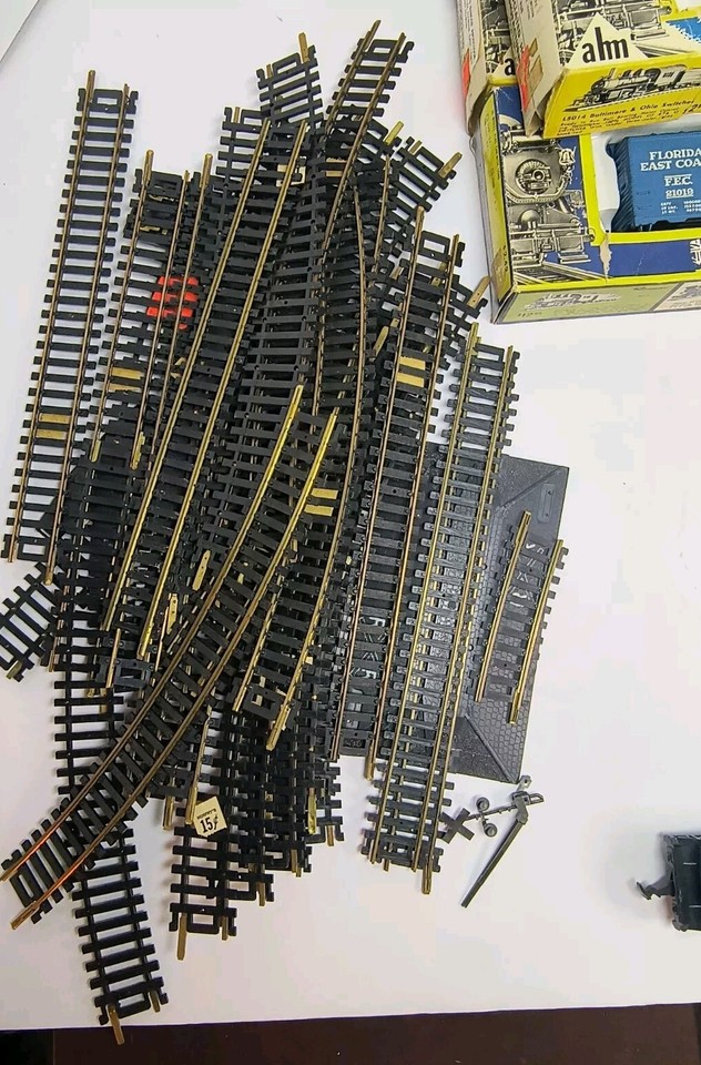 Vintage Model Railroad Set HO Train Set Tested Buildings Dual ...