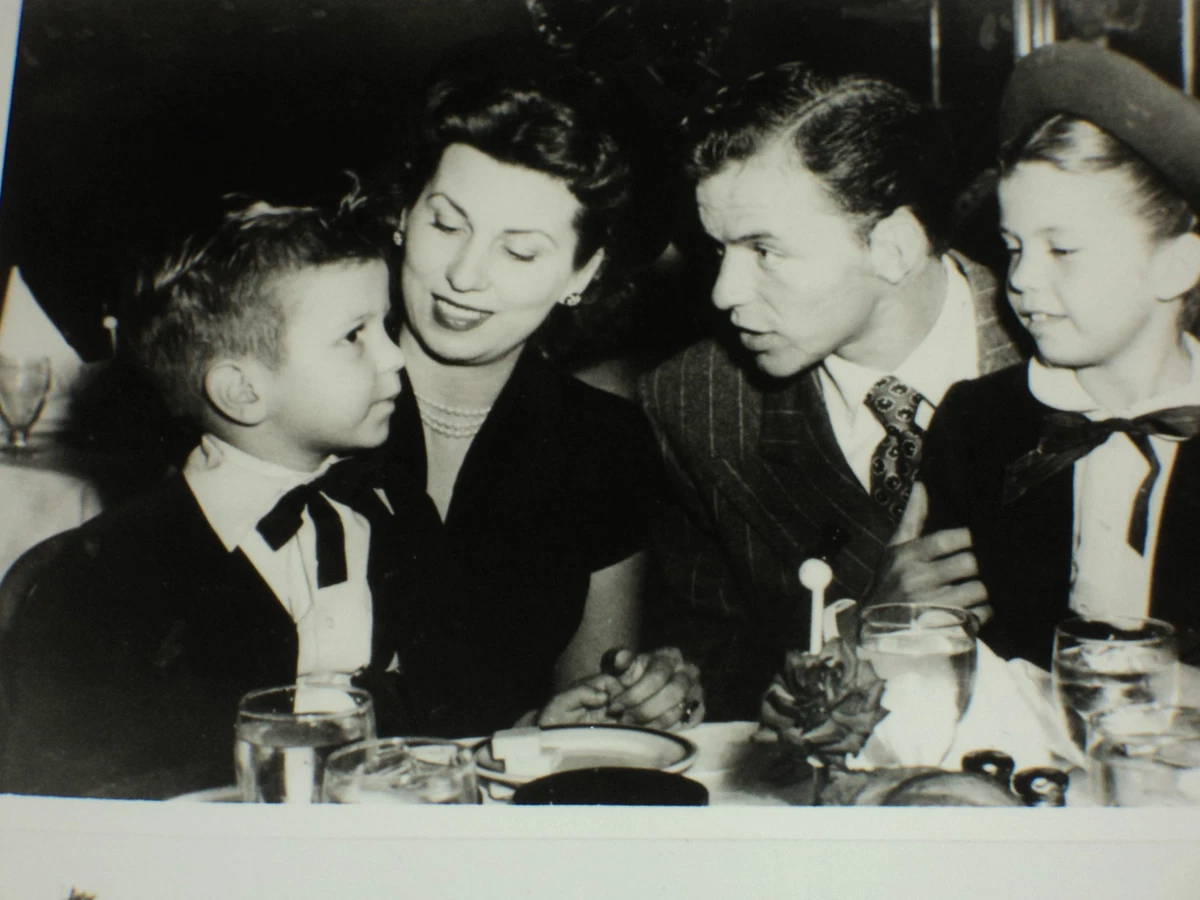 Frank Sinatra Nancy Barbato