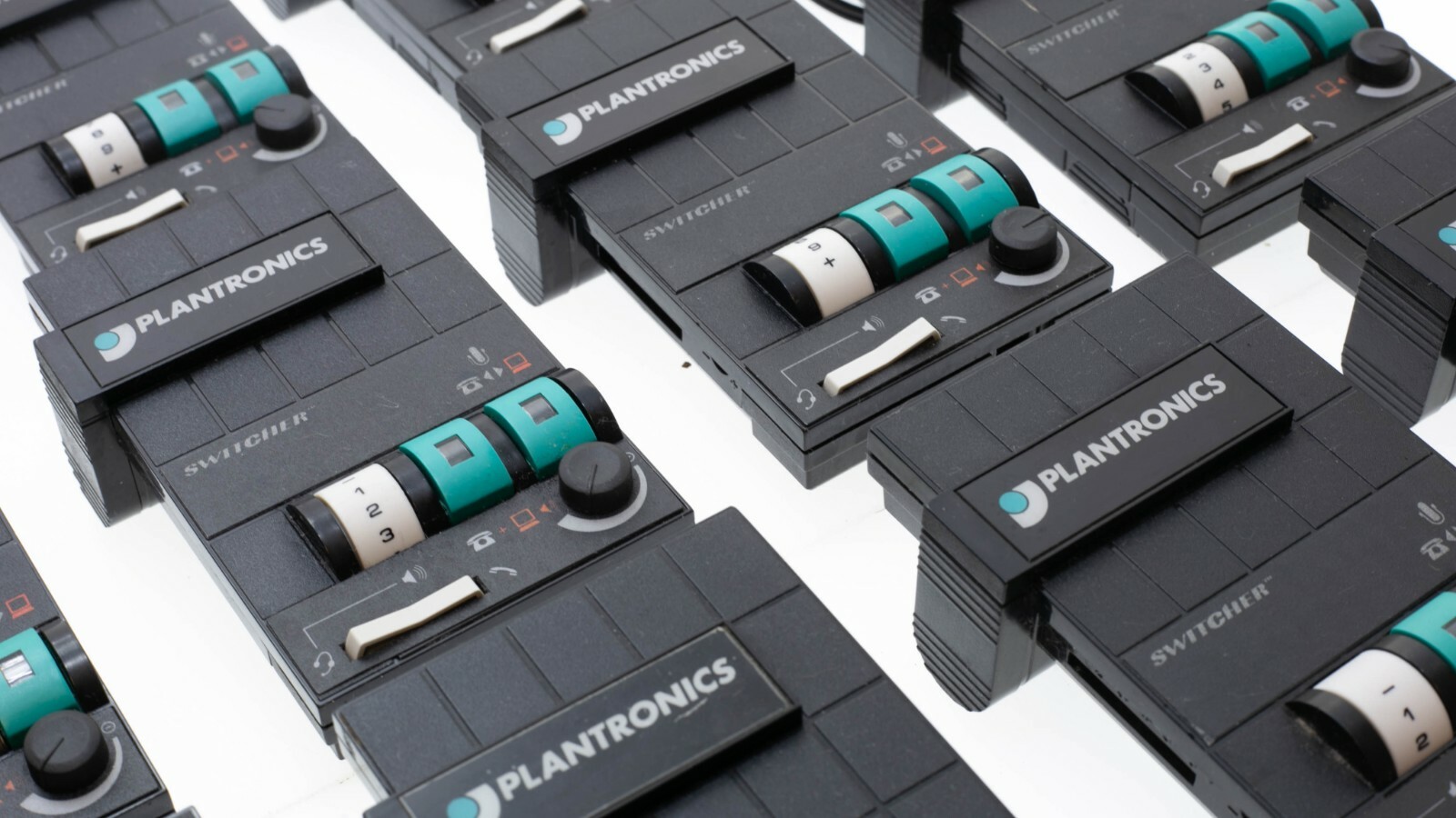 [Lot of 13] Plantronics Switcher MX10 Amplifier Units with 5 Audio ...