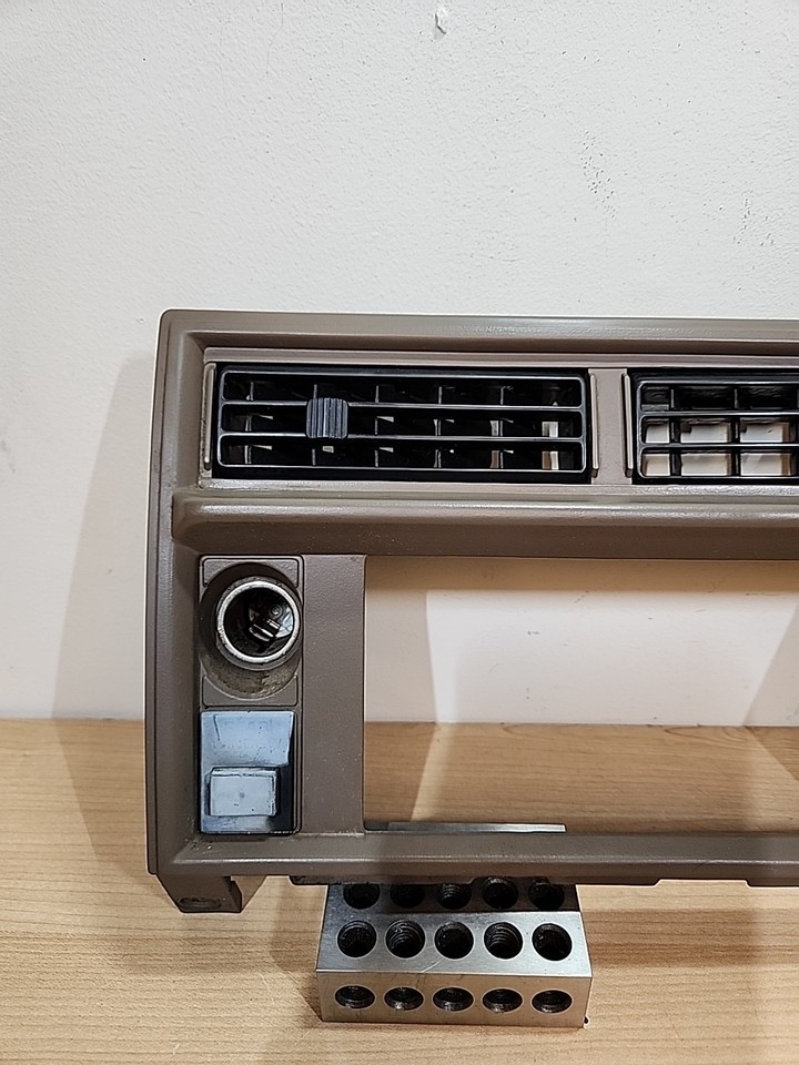 1988-1994 Chevy S10 GMC S15 Blazer Radio Dash Trim Bezel w/ Lighter ...