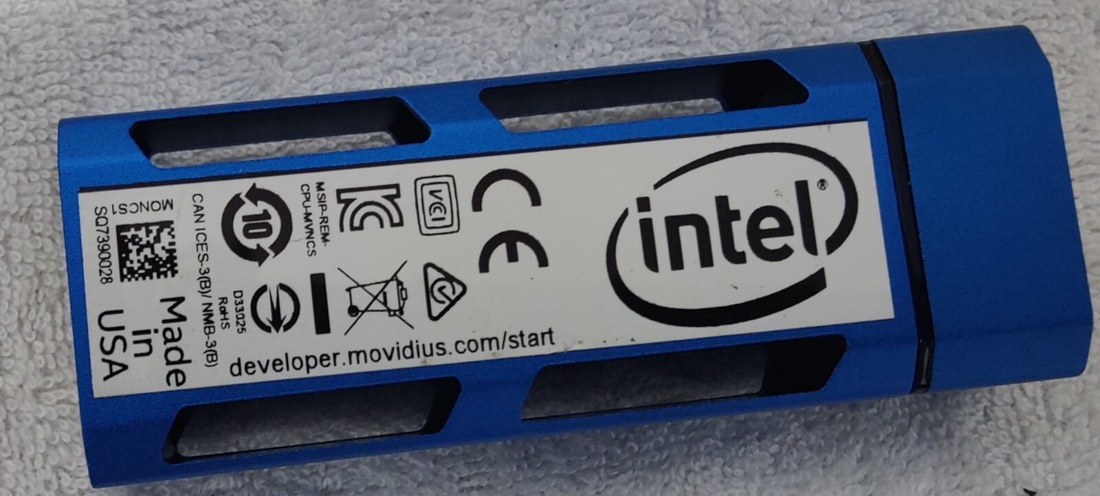 Intel Movidius Neural Network Compute Stick with Myriad*2 VPU ...