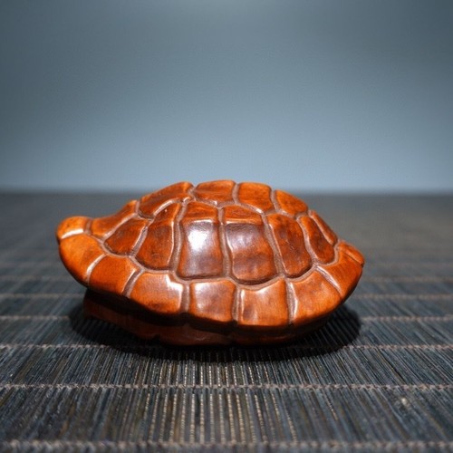 Old artifacts finely carved boxwood ornament Turtle shell statue ...