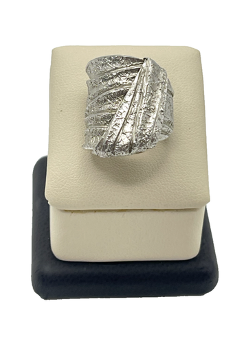 Elle Sterling Silver Hammered 925 Ring Size 7 / Made in Italy | eBay