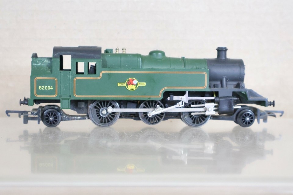TRIANG R59S BR GREEN 2-6-2 STANDARD CLASS 3MT TANK LOCOMOTIVE 82004 oi ...