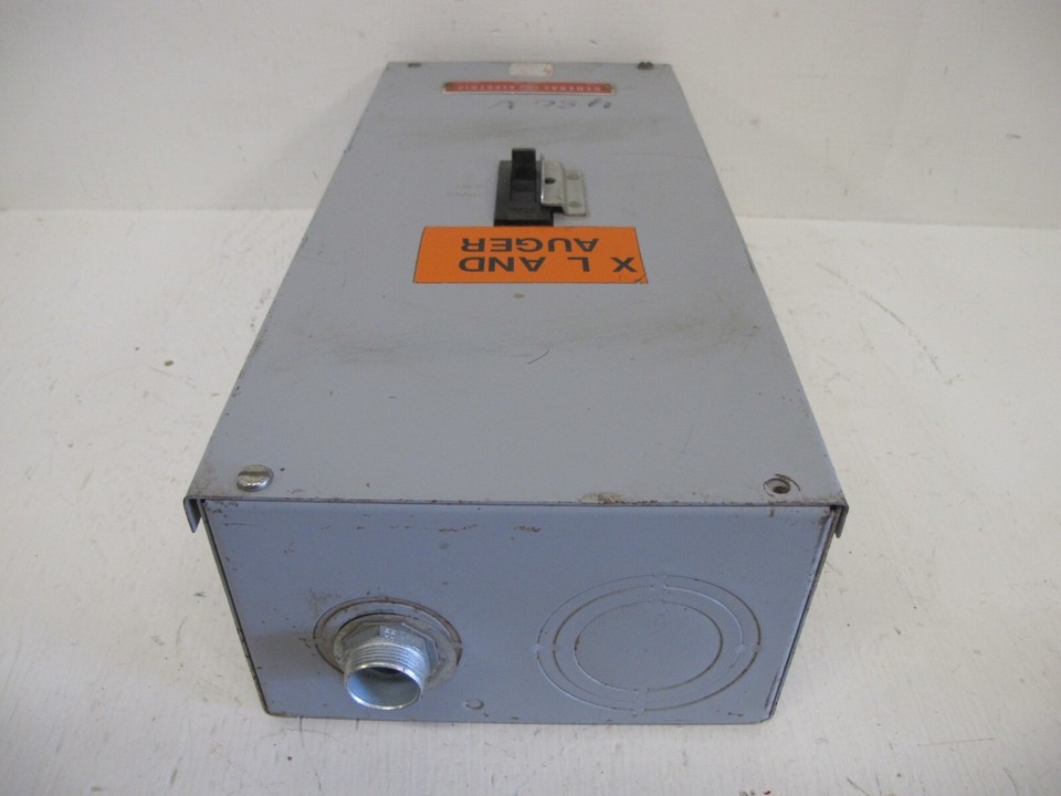 GE Circuit Breaker Enclosure 100 Amp TE100F TE100S General Electric ...