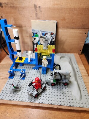VINTAGE LEGO 920 SPACE ALPHA-1 ROCKET BASE 99% COMPLETE WITH MANUAL B12 ...