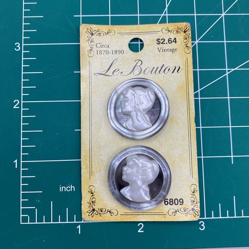 L Bouton Buttons Renaissance Revival Circa 1870-1890 #6809 New On Card ...