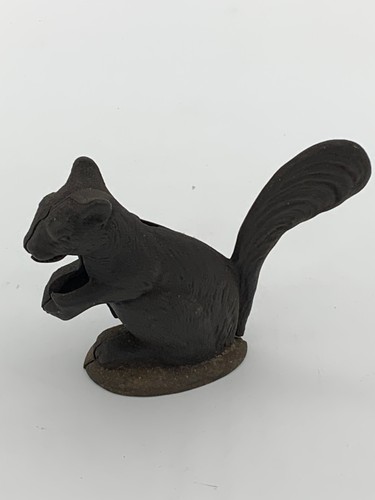 ANTIQUE CAST IRON SQUIRREL NUTCRACKER | eBay