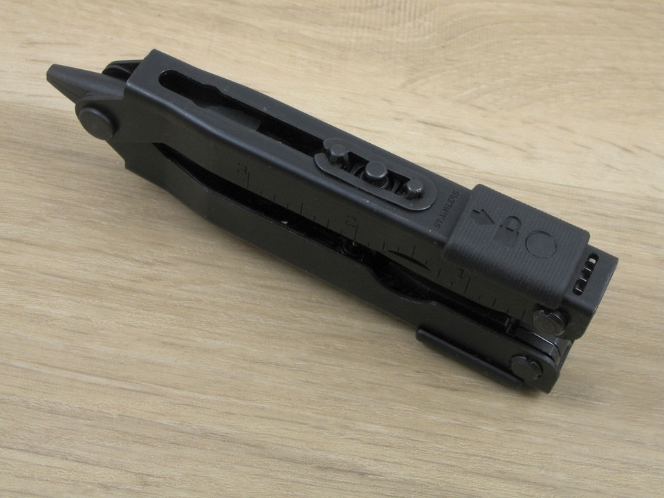 Gerber MP600 Basic Multi-Tool, Needlenose Pliers, Knife, Black Oxide - Excellent | eBay