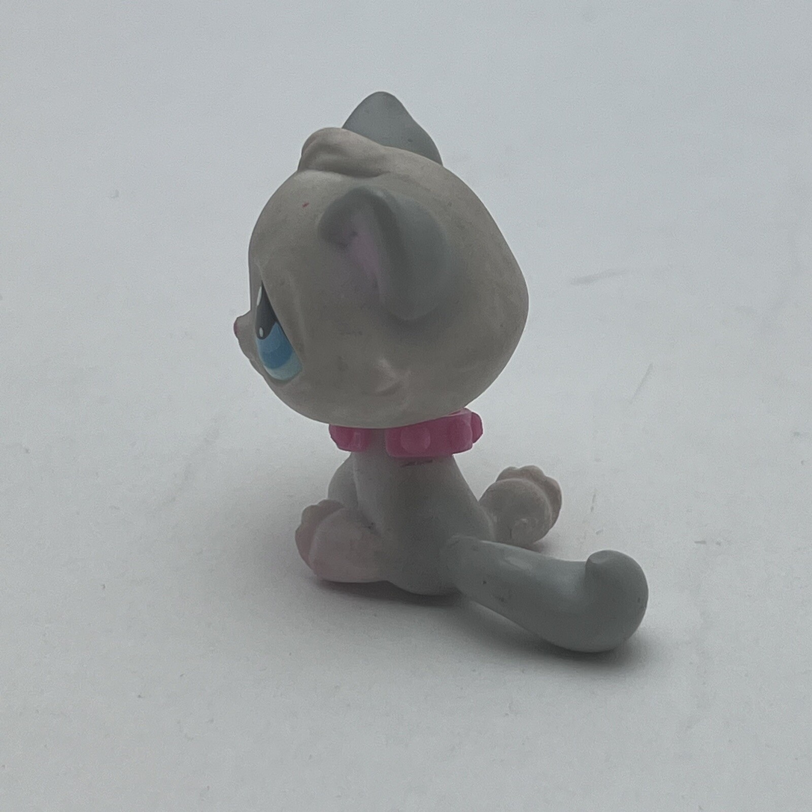 Littlest Pet Shop LPS grey gray white tabby cat blue eyes With Collar ...