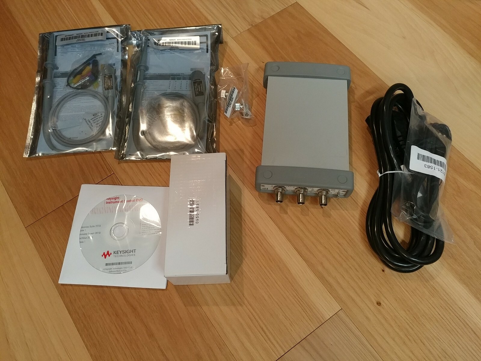 U2702A Agilent Keysight USB Oscilloscope 200Mhz New Probes, Excellent ...