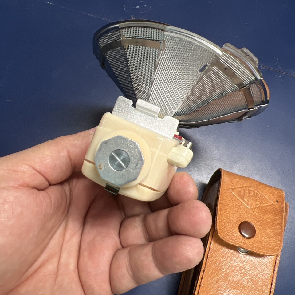 VINTAGE Alpex Deluxe Swivel Flash Gun BC Type - Flash Leather Case ...