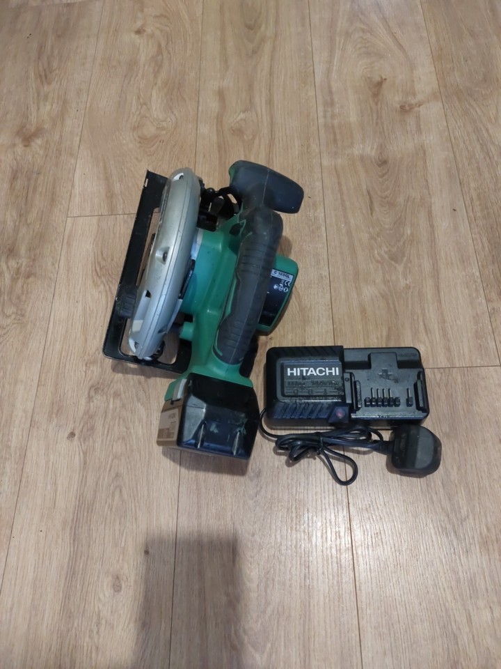 HITACHI C18DGL 18V CORDLESS CYRCULAR SAW +5AH BATTERY AND BATTERY ...