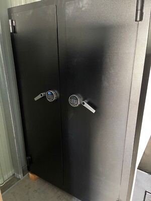 Safes - Double Door