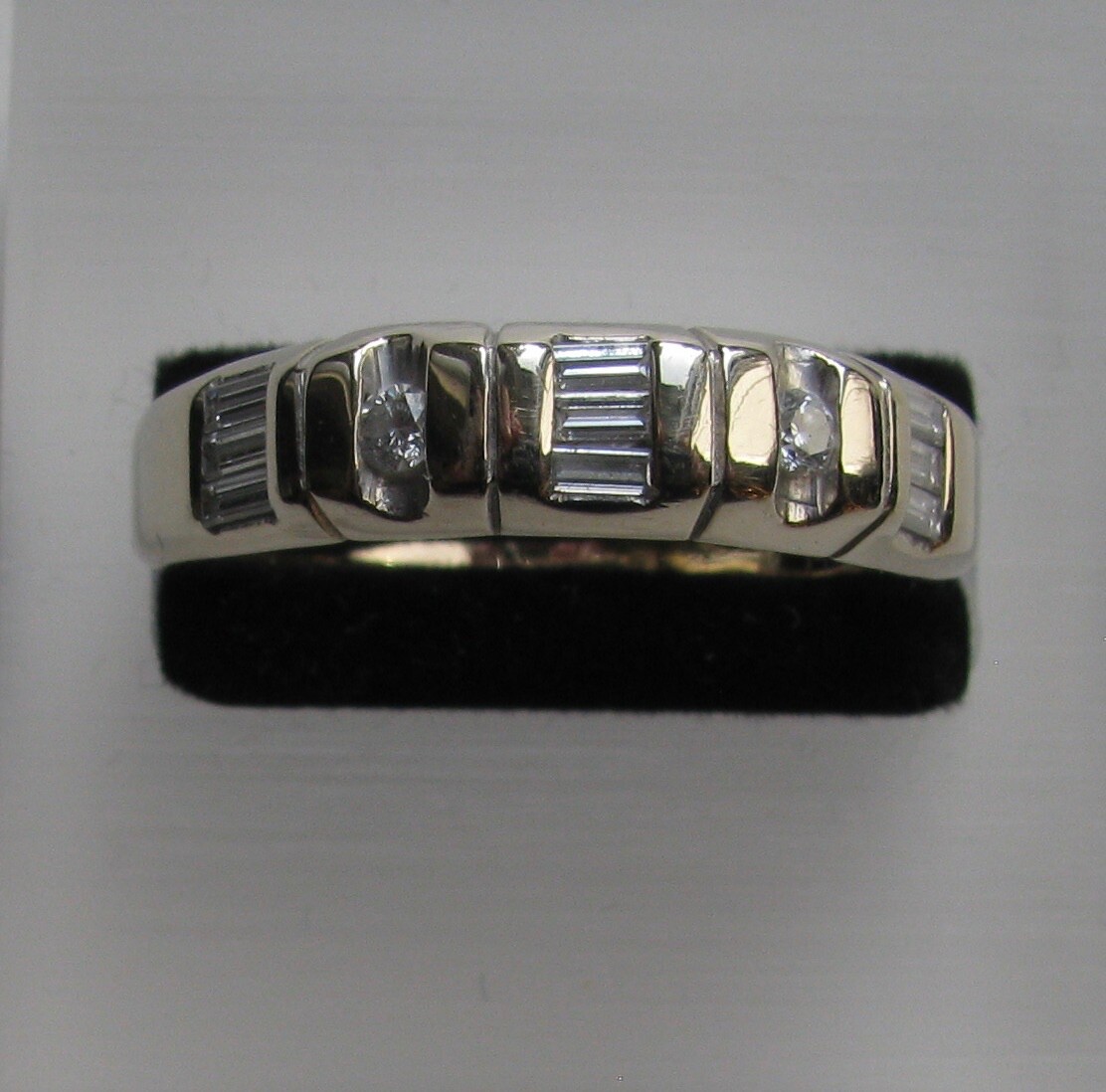STUNNING MEN'S WHITE 14K GOLD DIAMOND WEDDING BAND BA… - Gem