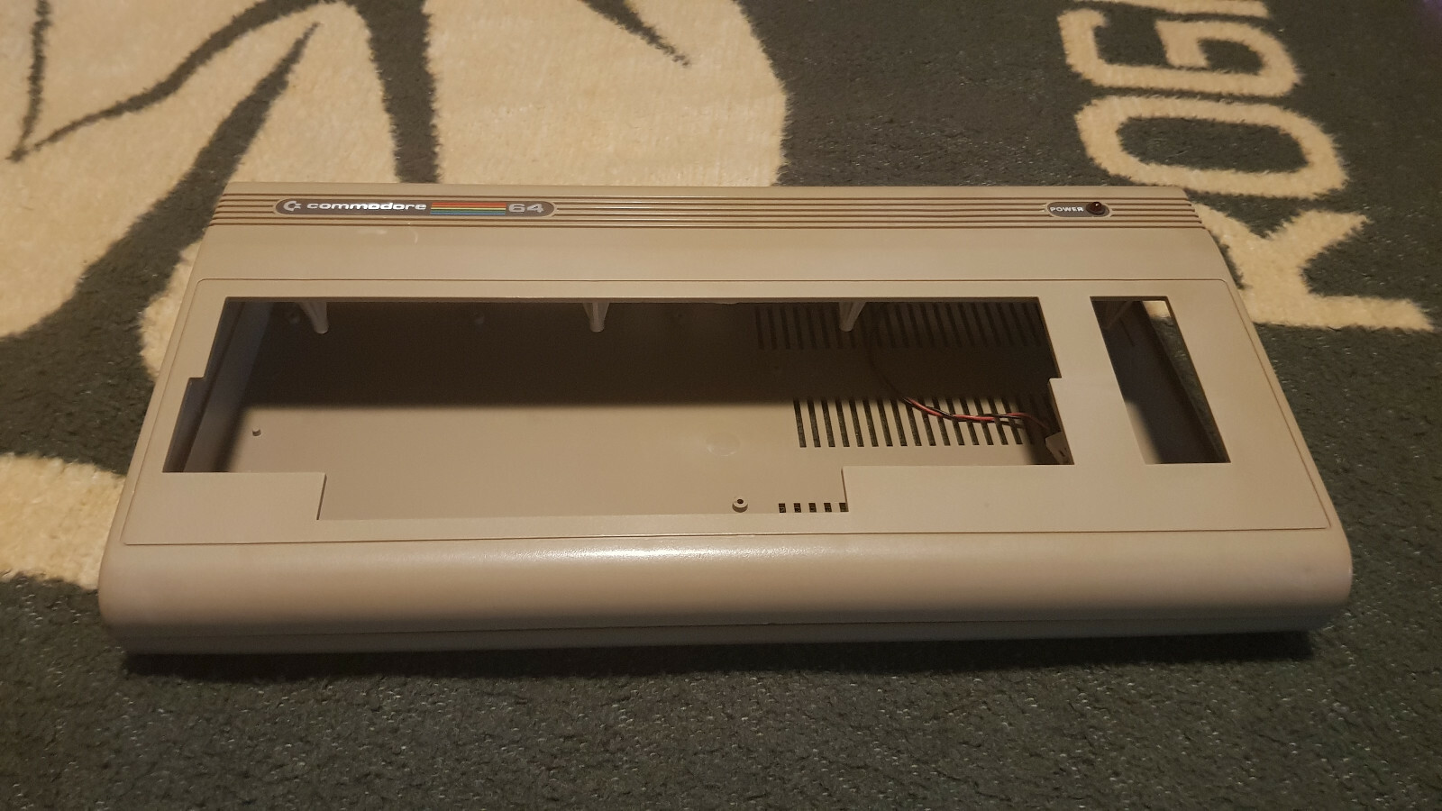 Commodore 64 breadbin case only + red led lamp - auction #1 | eBay