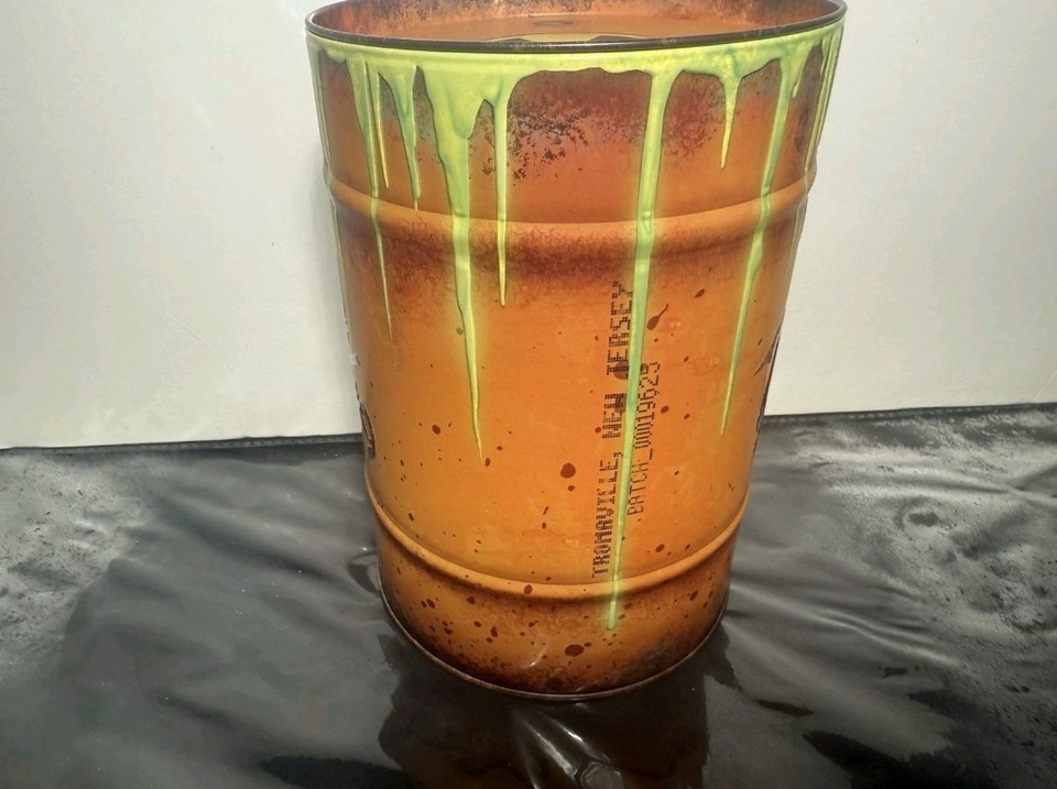 The Toxic Avenger Barrel Tin Popcorn Bucket 90oz New Cinemark Exclusive ...