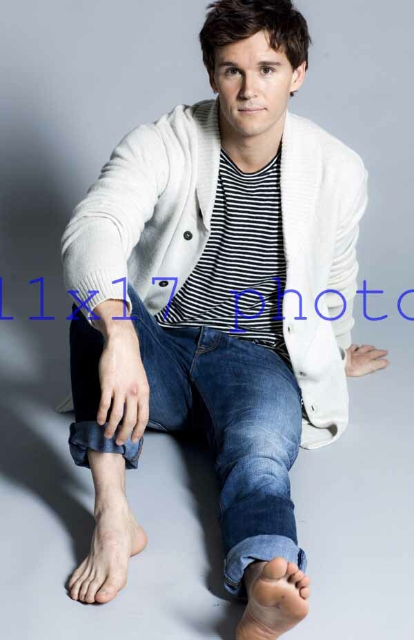 Ryan Kwanten Barefoot 'New Girl' Gets New Blood When 'True' Hunk Ryan