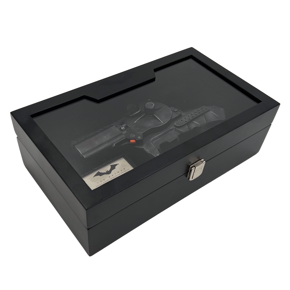 The Batman Grapple Launcher Prop Replica Limited Edition Factory ...