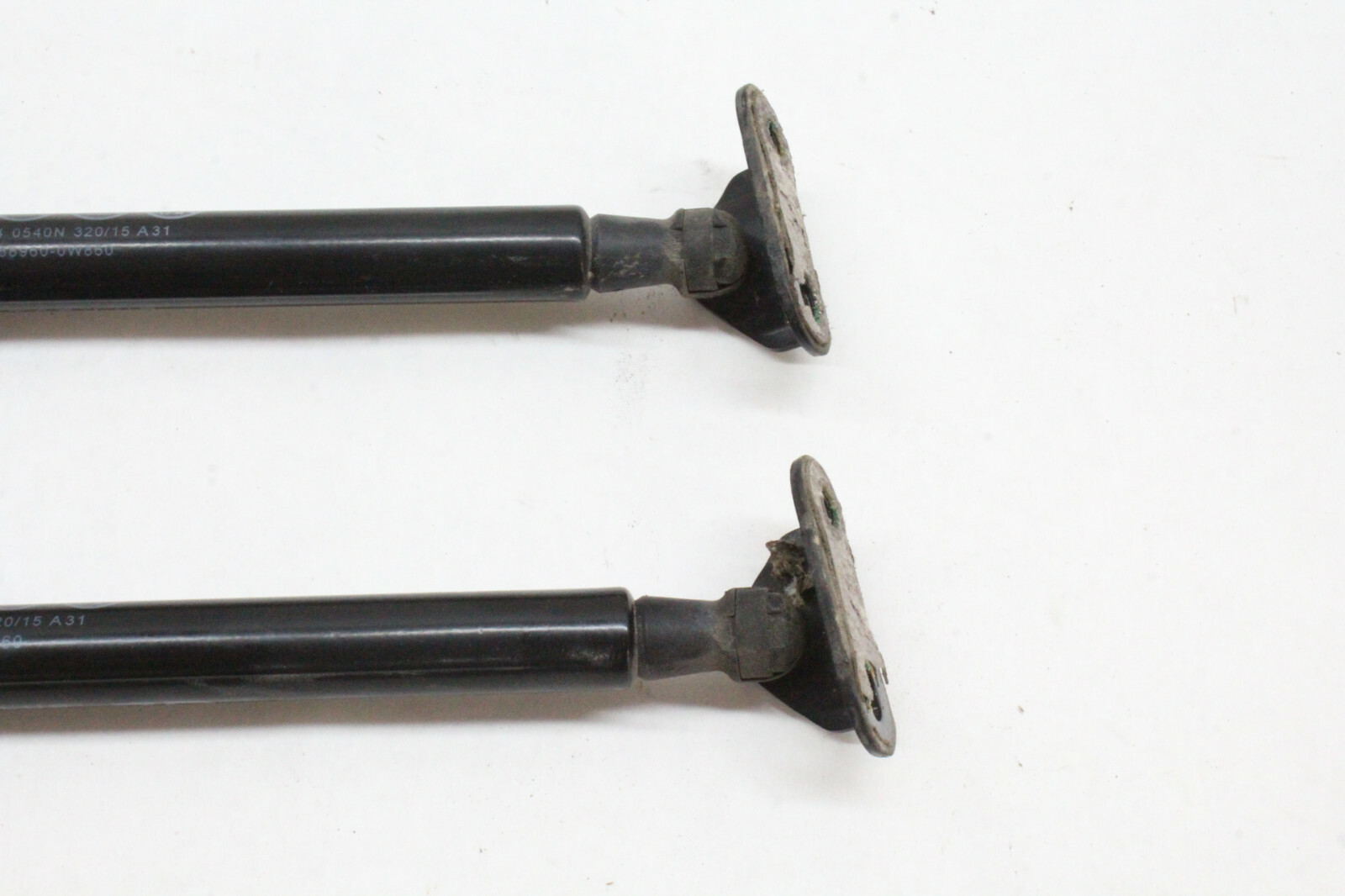 68960-0w860 Toyota Stay ASSY Back Door LH 689600W860 Genuine OEM Part ...